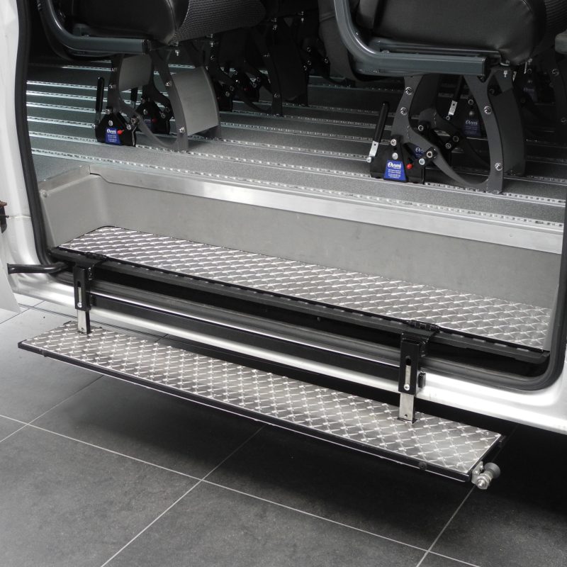 Fold-Out Step – Emergency Shop